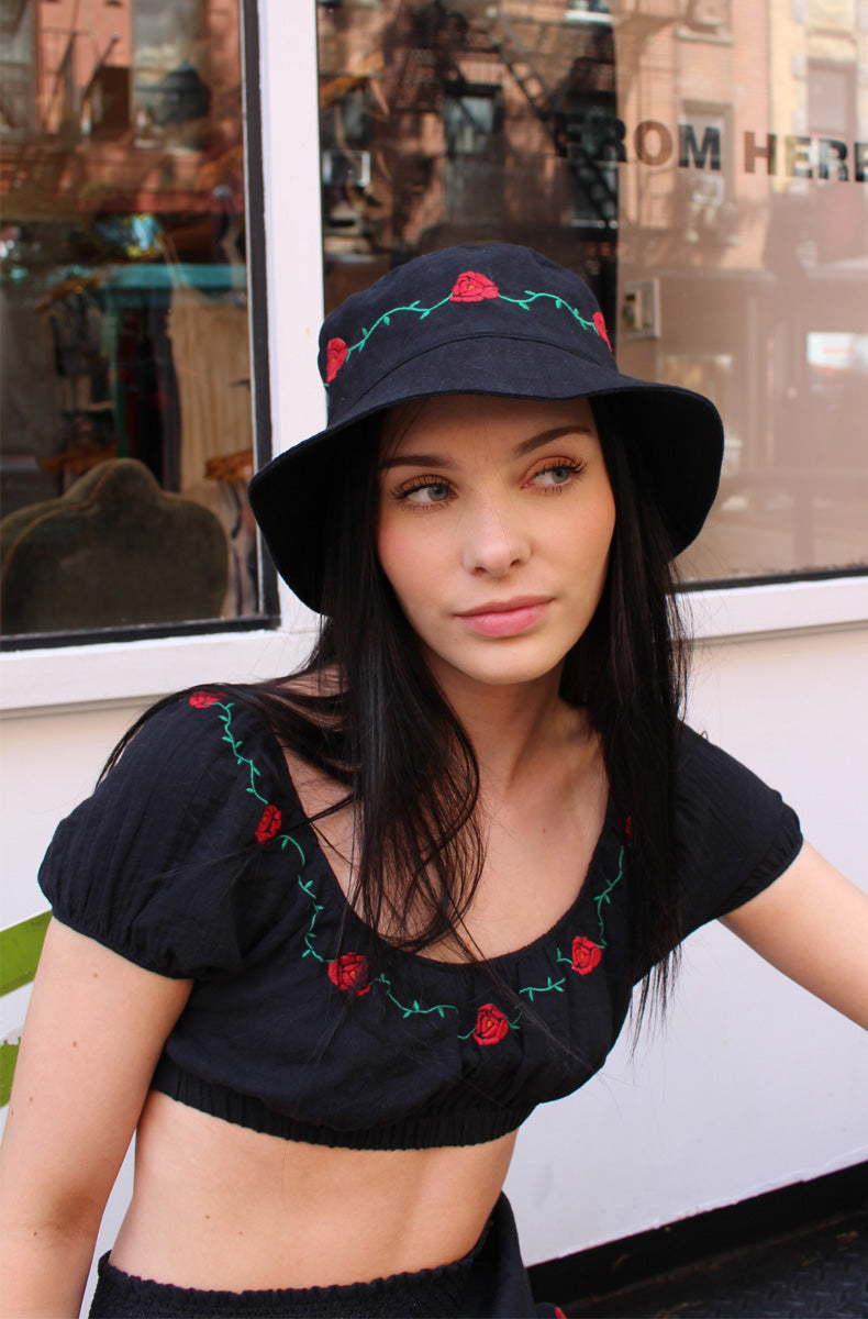 Ines Bucket Hat – Only Hearts